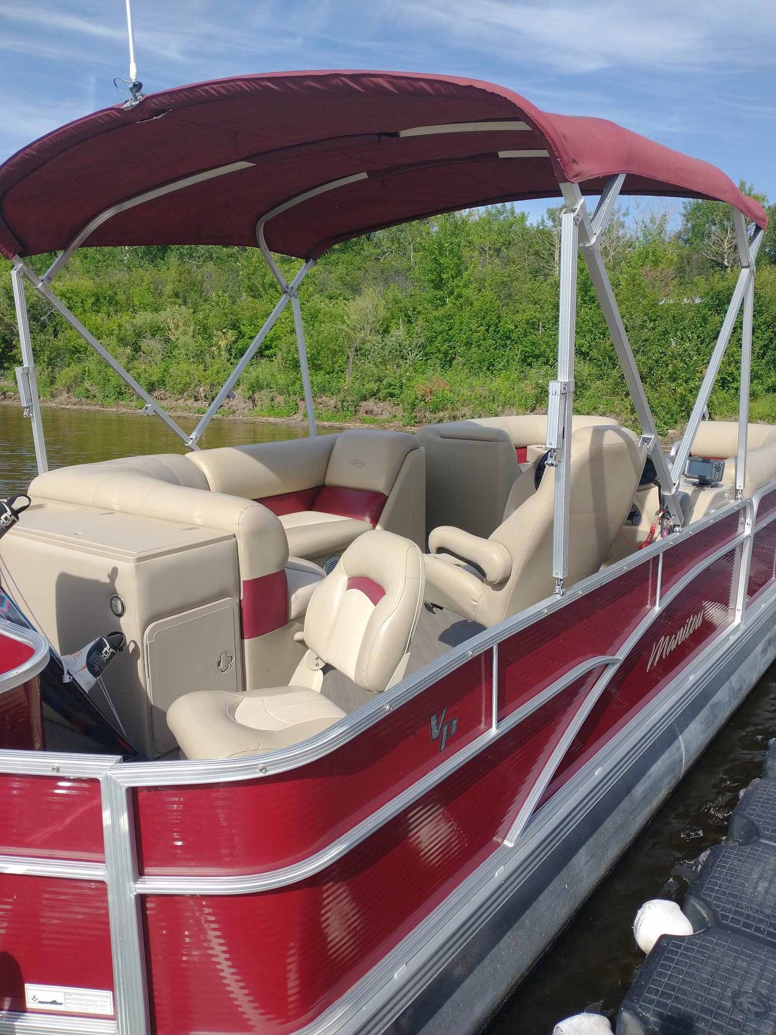 pontoon boats - Beachside Boat Rental